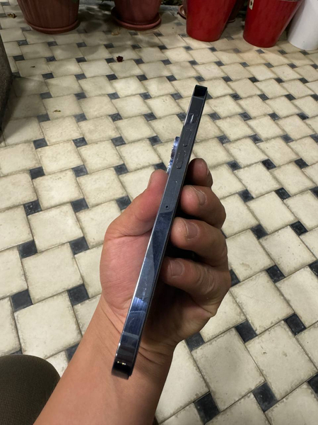 Srochno sotiladi iphone 13 pro max