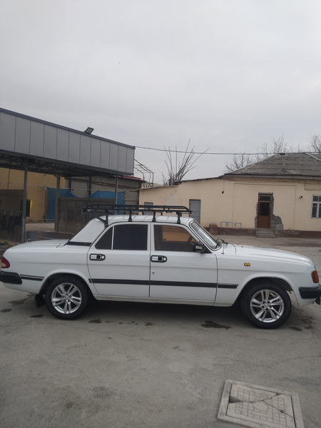 Volga 3110 sotiladi