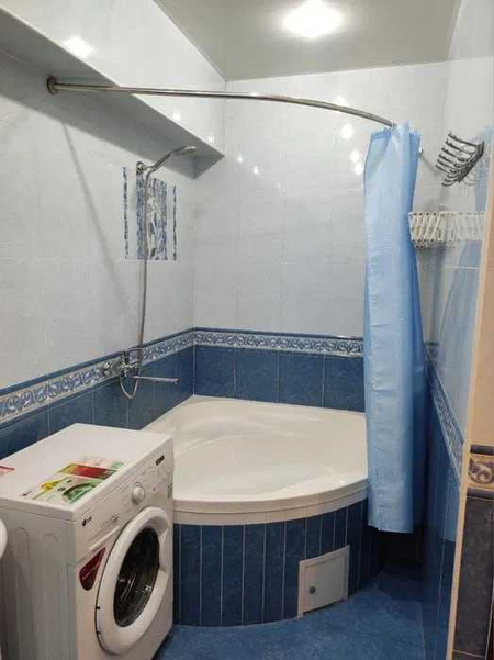Продается 1 ком переделланая в 2х в Центре Ц-5 на 1 этаже