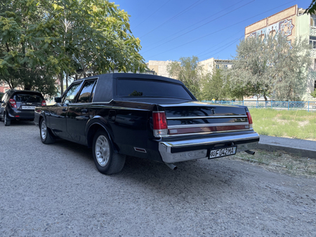 Lincoln Town car 1989