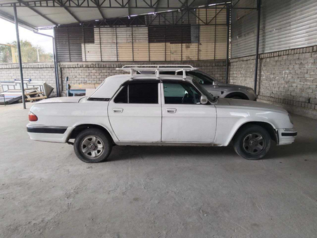 GAZ 31105 sotiladi