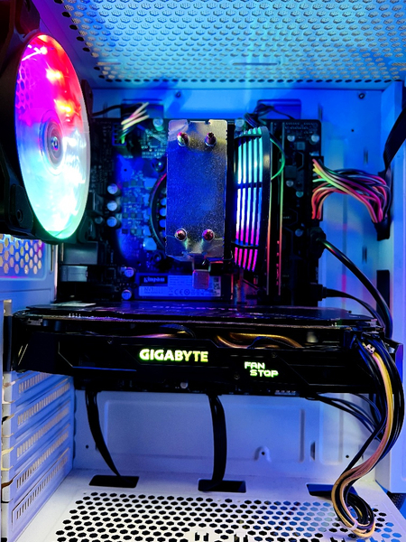 Мошний игровой компьютер i5 11400f