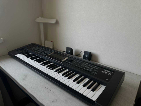 ПРОДАМ Синтезатор Roland GW8 (Рабочая станция). Состояние ОТЛИЧНОЕ