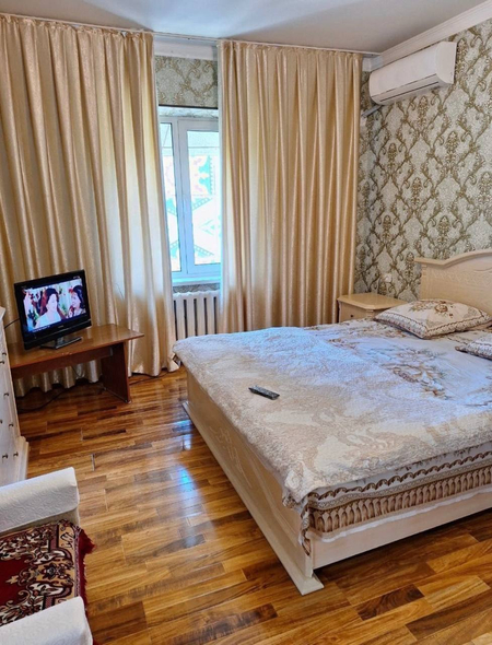 Ойбек 1/6/9 панель. Ориентир Анжелес фуд.