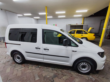 ZudlikBilan Sotiladi Caddy (Srochno)
