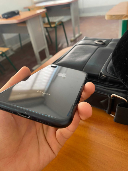 iPhone XR 128 gb 82% face trutone