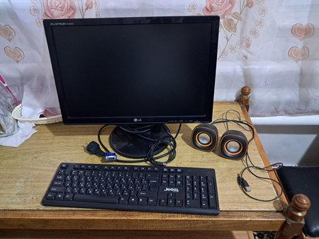 Продам монитор 19 lg