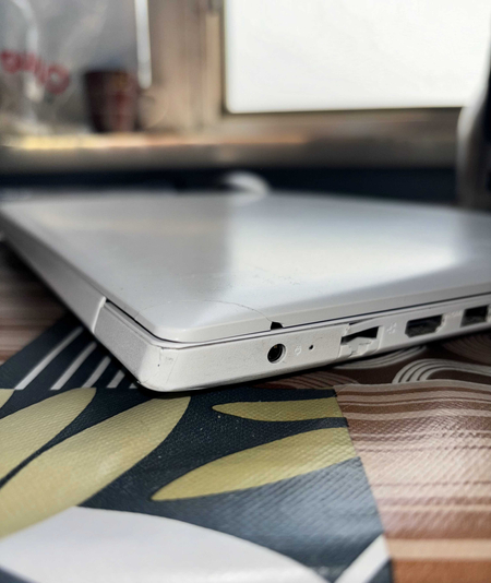 Lenovo ideapad 330-15IGM