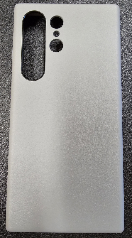 Продам чехлы на iphone 14 plus силиконовый и кожанный