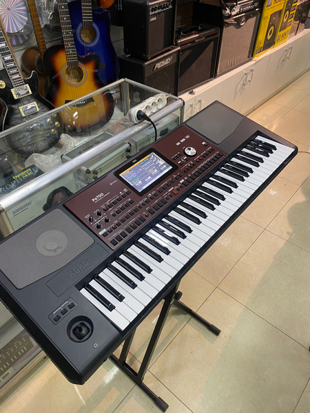 Синтезатор Korg PA700