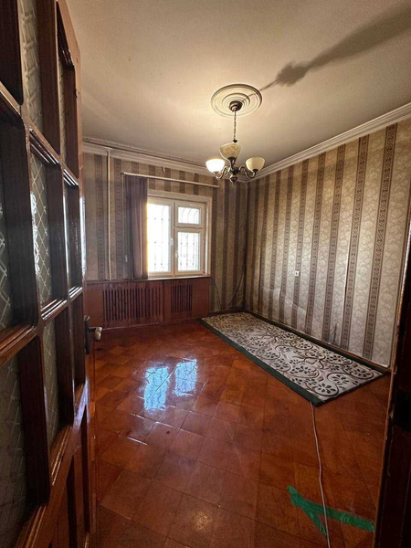 продам квартиру сергили 8 4/6/7 77000