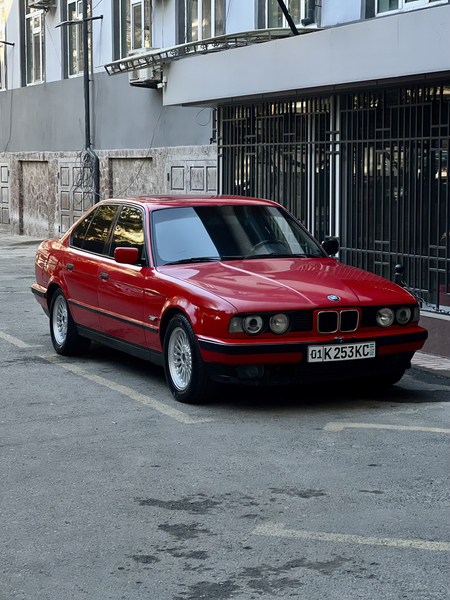 Продается BMW e34 520i