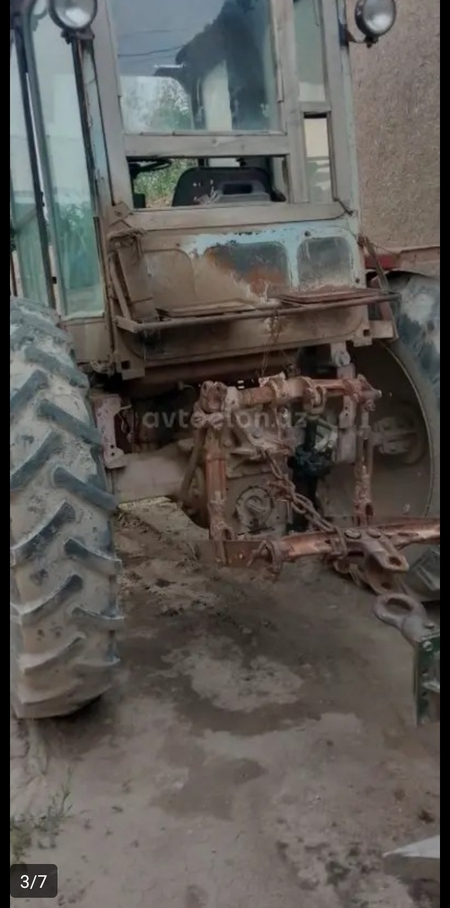Traktor T28 sotiladi