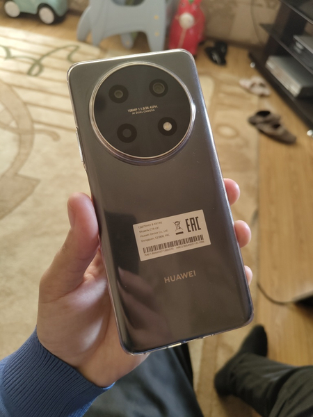 Huawei Nova 12i 8/128 с коробкой и документами (почти новый)