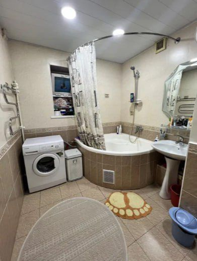 Срочно! Дархан 3/4/6 дом с лифтом ,общ пл 110м