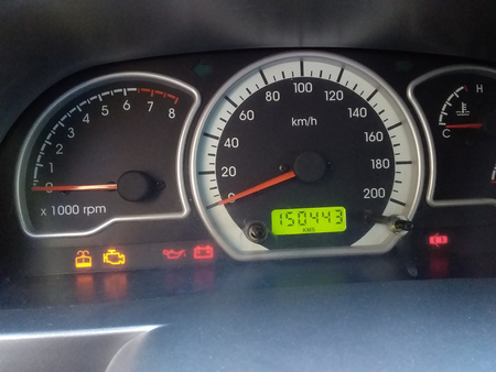 Nexia 2 dons 1.6 sotiladi