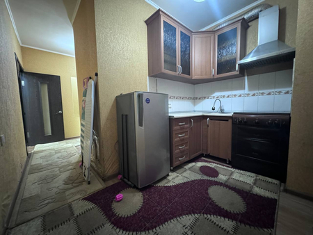 .Продам 1х2комнатную 2этаж хороший ремонт 38м2 яккасарайский район 55$