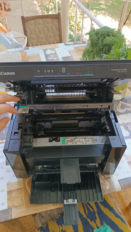 Canon 3010 sotiladi