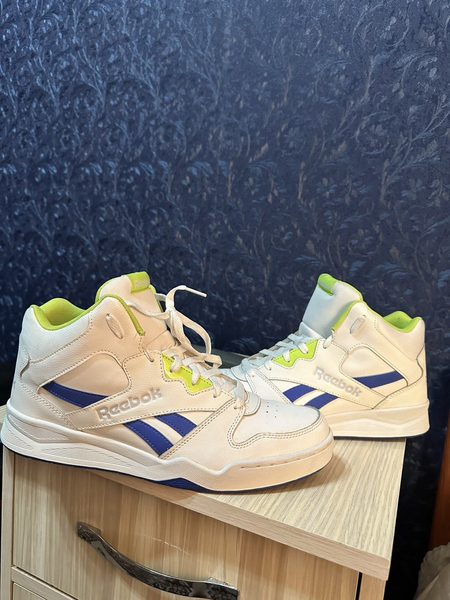 Кроссовки Reebok Bb4500