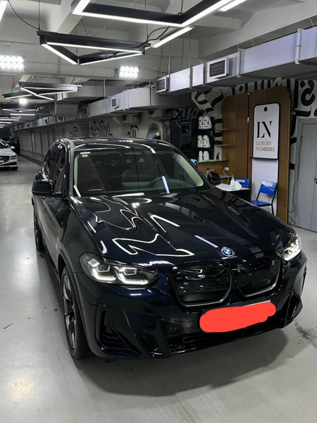 Наличий BMW IX3 Full M sport