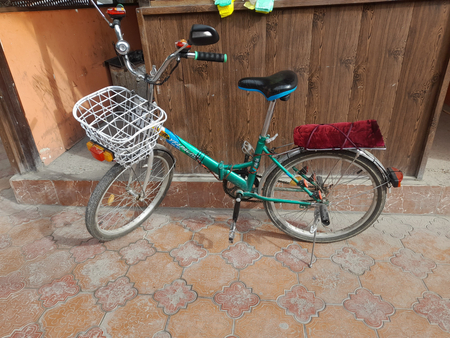 Velo sotiladi srochni