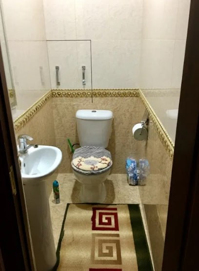 Продаётся 3в4/1/4 на Саламатина не торец с обстановкой