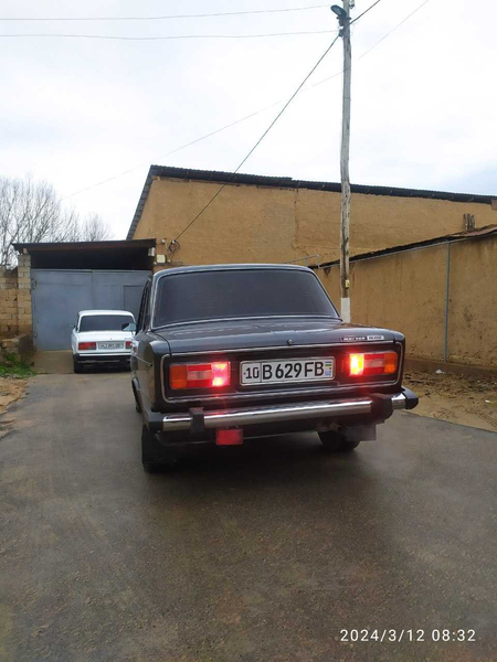 Vaz 2106 sotiladi srochna