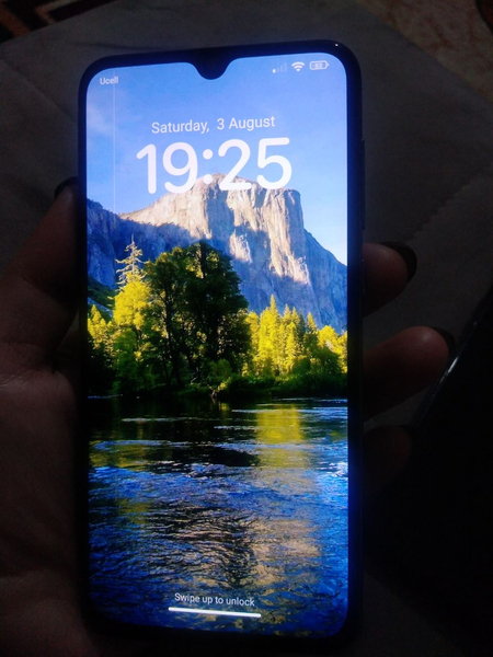 Mi9C karobka dokumeti bor yangi