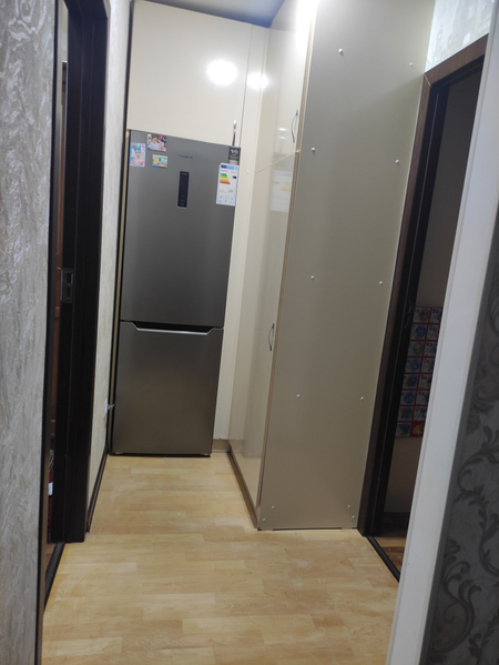 Продаётся квартира срочно чиланзарский район 24 КВ дом 5 этажный 1 эта