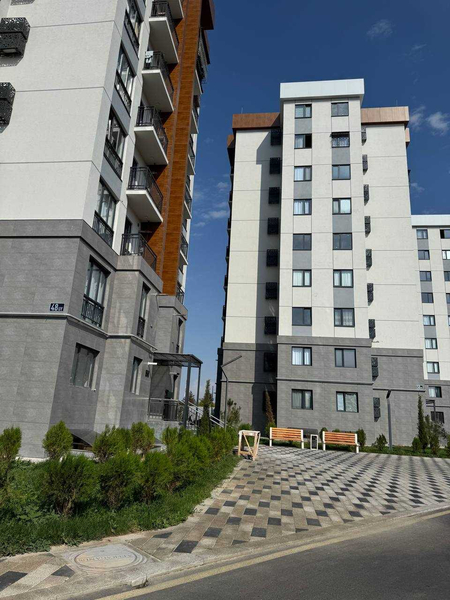 альфраганус узбум метро ташкент 5 минут 3 комнактаня квартира 63м2 ;