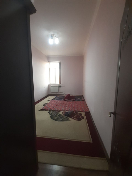 Buxoro shahar ko'p qavatli uylardan 2xonali kvartira sotiladi
