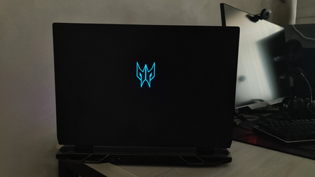 СРОЧНО! Продается игровой ноутбук Acer Predator Helios 300.