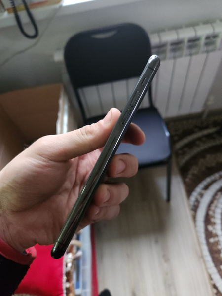 Iphone 11 pro max sotiladi 256 tali