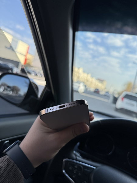 iPhone 16 Pro  128Gb  Zpa region  Ideaal  Desert Titanium. Obmen Bor