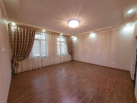 2х комнатная квартира на 3 этаже 67кв/м, в Самарканде