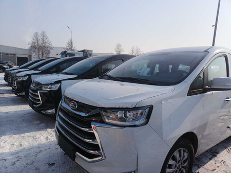 JAC M4 микроавтобус( хозирда мавжуд)