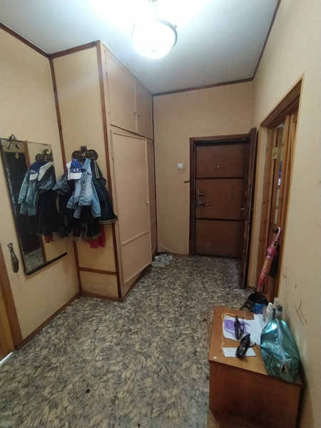 Продаю 4х комн. квартиру свою на юнусабаде 14