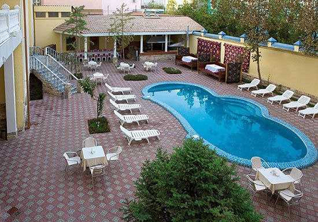 Hotel Retro Palace