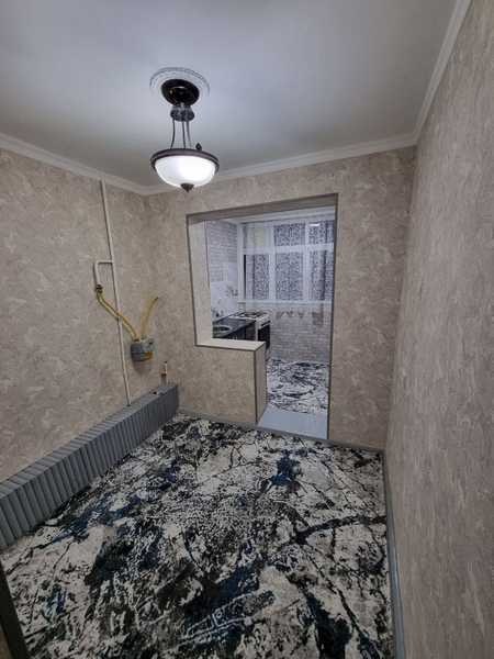 Тезда Русалкада 2хонали 60м²дан иборат квартира сотилади 2-кават