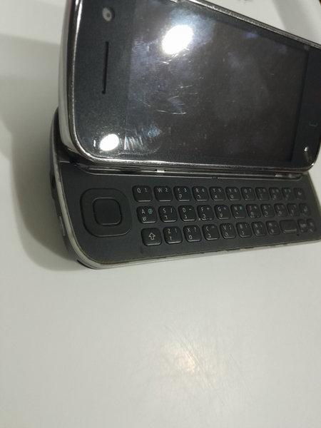 Assalom alekum Nokia N97 sotiladi original 32gb holati yaxwi