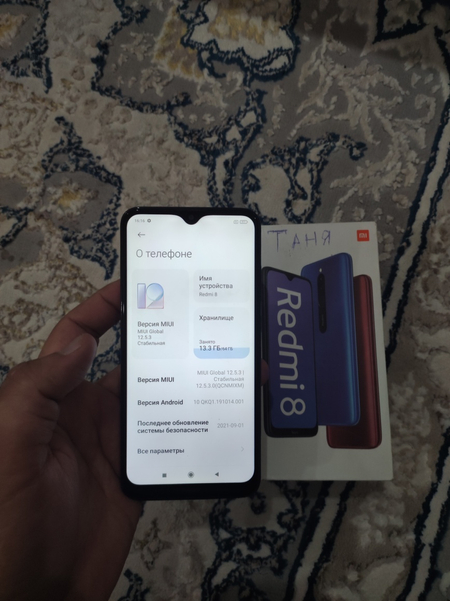 Xiaomi Redmi 8 4/64Gb Black Original Karobkami Sastayani ideal Igravoy