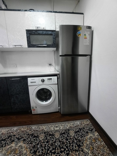 Sharoitlari bor toza uy 4 xona yunusobod 16/6 dom  5 etaj