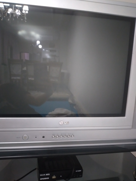 TV LG с подставкой