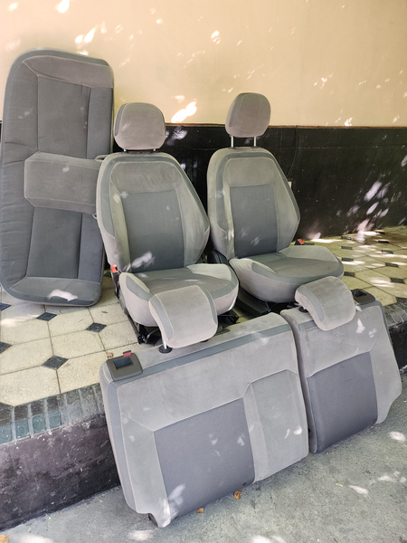 Сиденя от Lasetti Cobalt Nexia