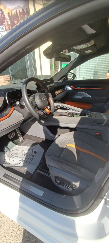 Zeekr 001 без пробег наличии Алькантара Z Sport
