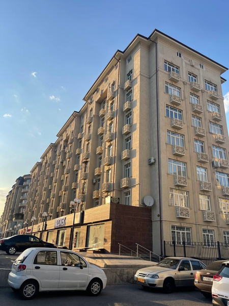 Сдаётся срочно 2 х ком квартира Паркентский рынок