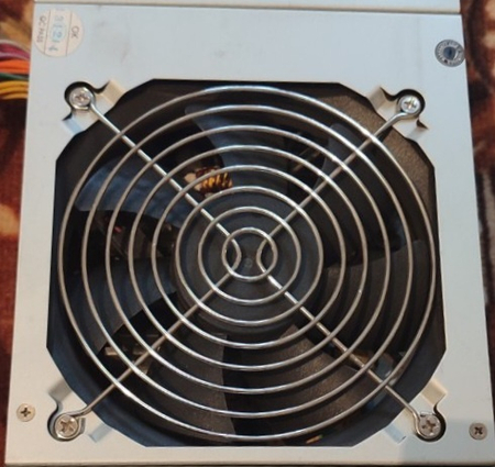 Blok pitaniya Huntkey 400 watt