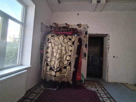 Hovli sotiladi 6 sotixli hovli agarot ham bor