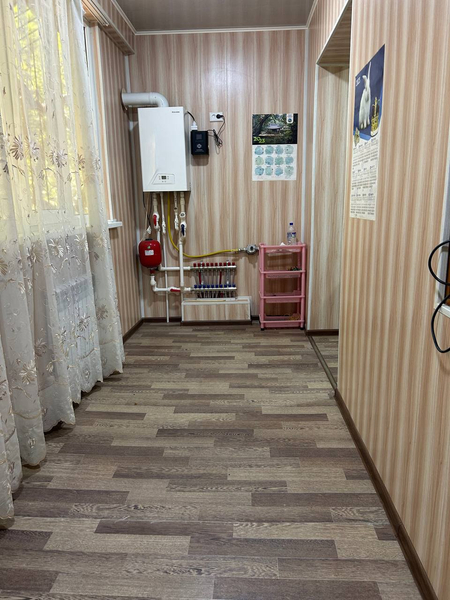 Чирчик, квартира сотилади 2/1/4