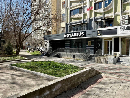 Вдоль дороги. 2х ком. под офис +73м? в нежилом, фасад 8 метра